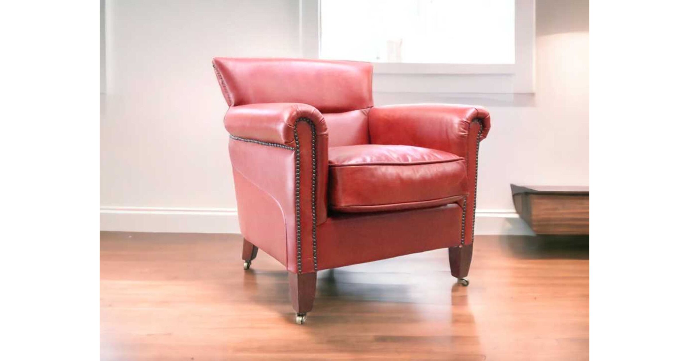 Designer Living Rouge Red Leather Armchair Sofas in Classic Style