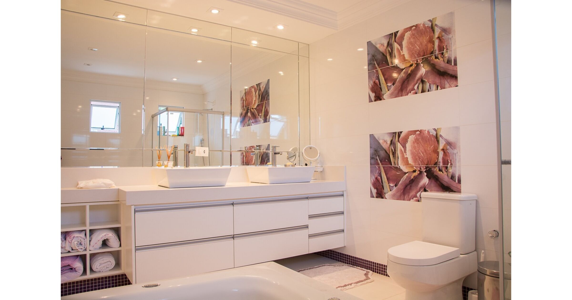 How to Deep Clean the Upstairs of Your Home: Spring Cleaning Tips