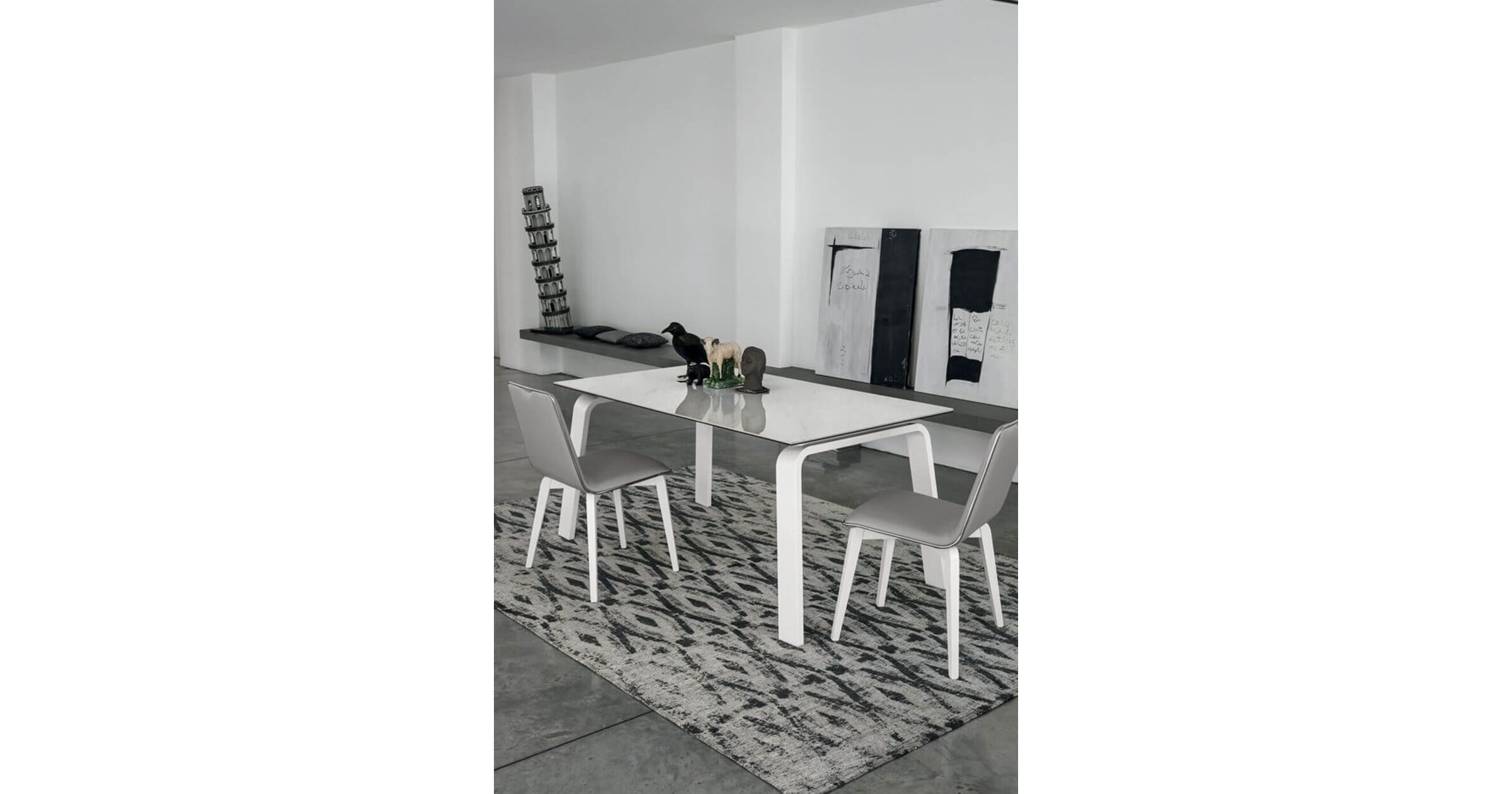 Versatile Beauty DEIMOS Aluminum Table with White Painted Structure