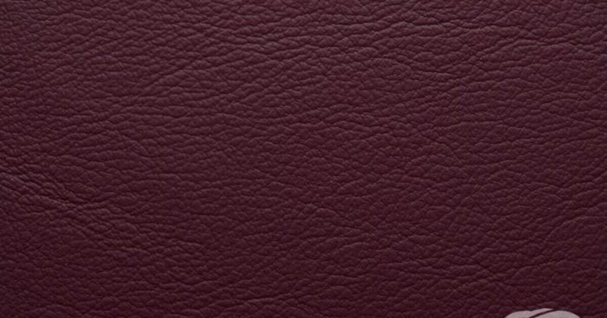 Band C – Crest JMT Leather Swatch: Timeless Elegance for Your Project